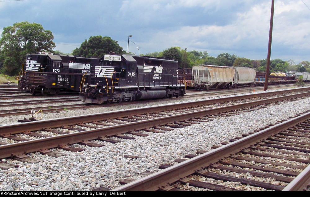 NS 3445 An old CNJ unit